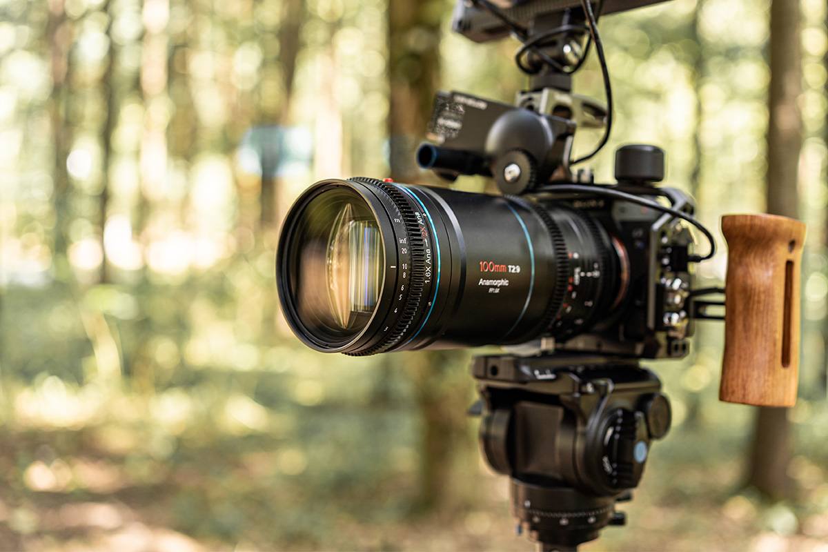 Anamorphic lens that has revolutionized landscape photography - SIRUI ...